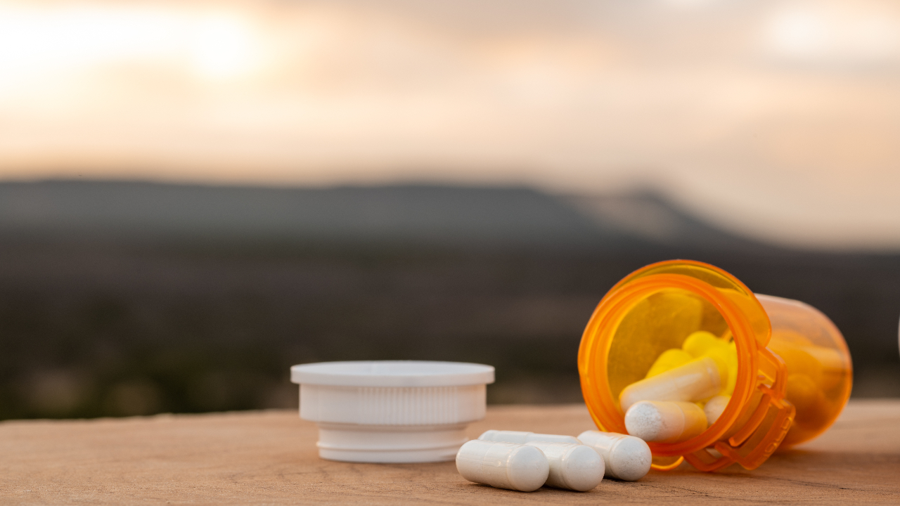 What are the main causes behind the opioid crisis? - A Starting Point